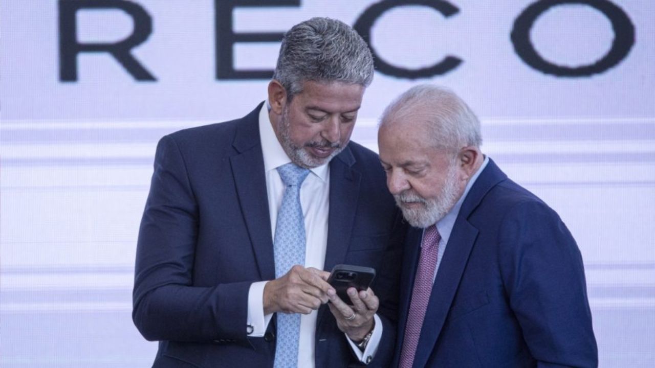 Lula avança em acordo com Lira - AgoraPE